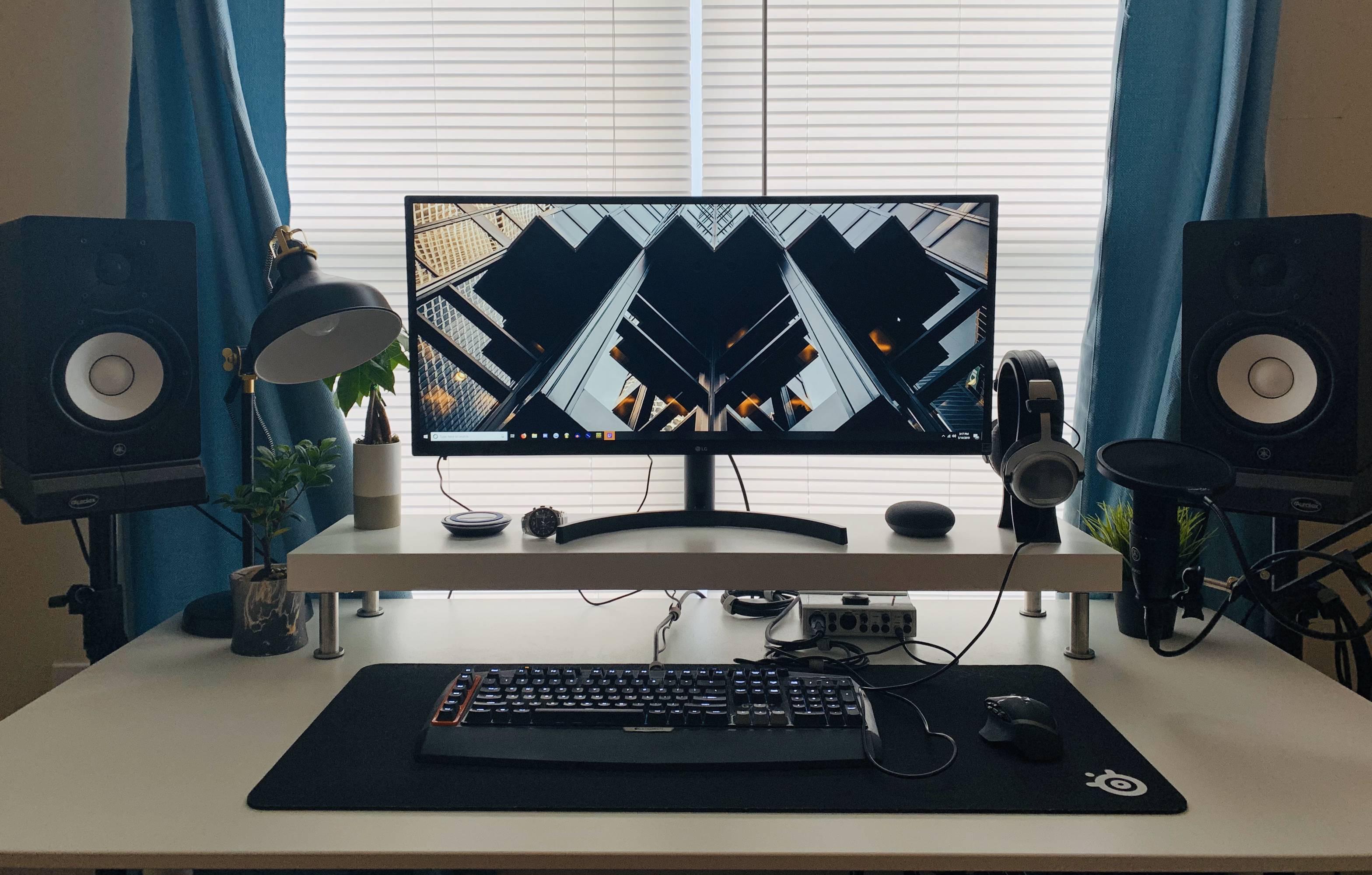 My humble bedroom "studio" | Scrolller