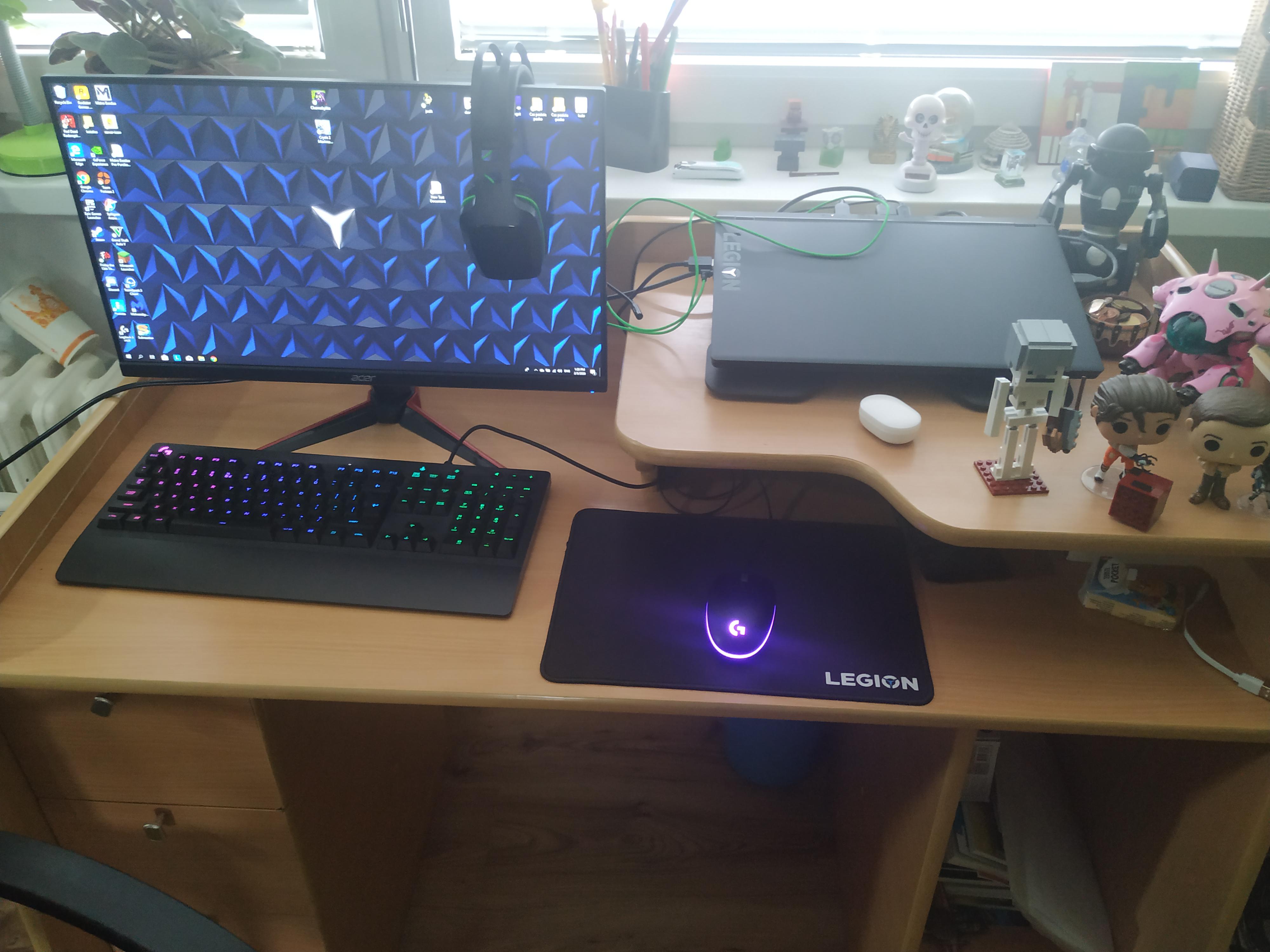 My laptop gaming setup :) | Scrolller