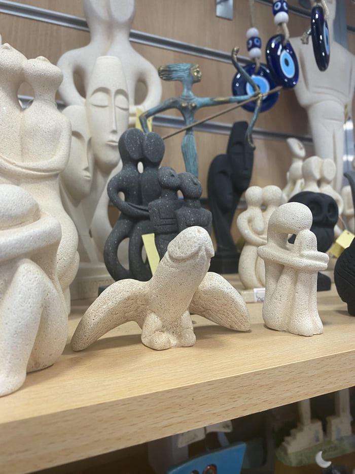 My last flying f*ck | Scrolller