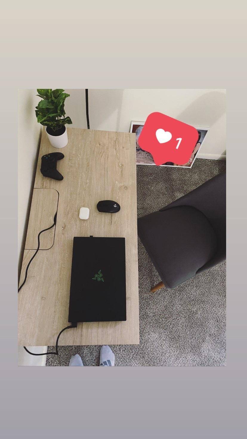 My minimalist setup for gaming and college.. | Scrolller