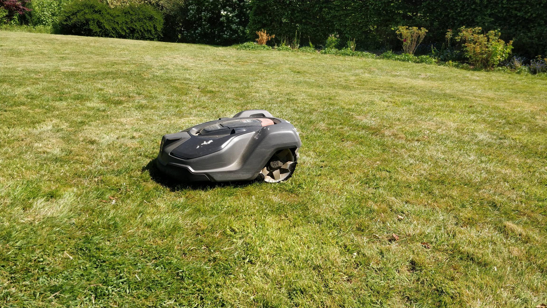 Robots | Pictures and Videos | Scrolller