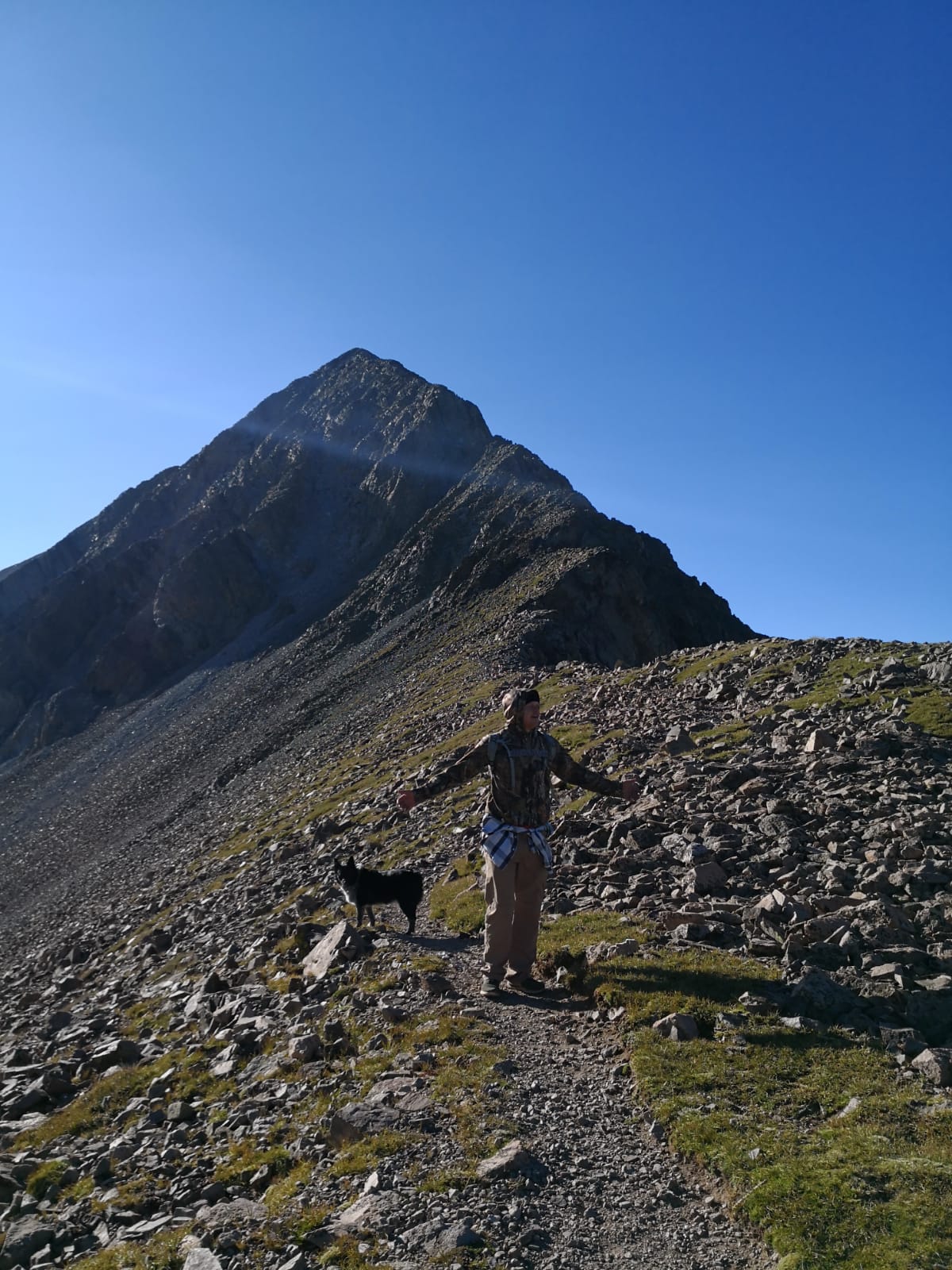 My second time up Mt. Lindsey and my aussie's first 14er. | Scrolller