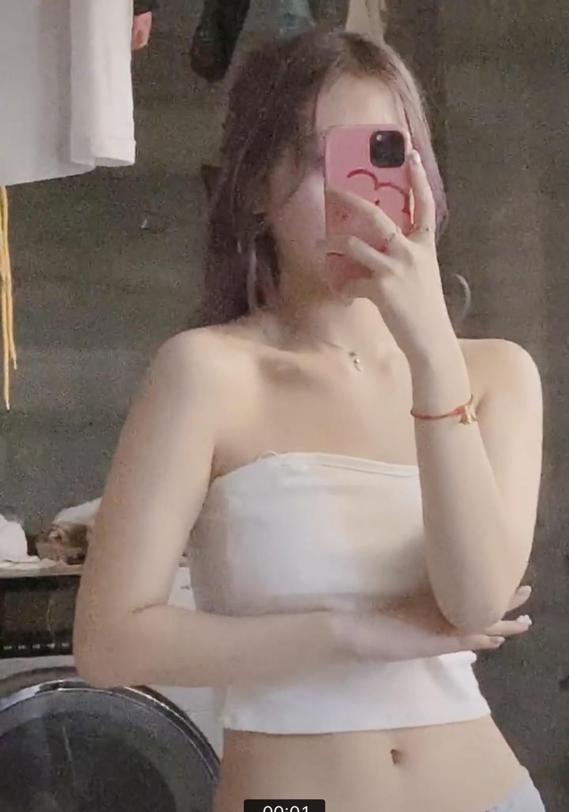 My shirt is falling off QAQ | Scrolller