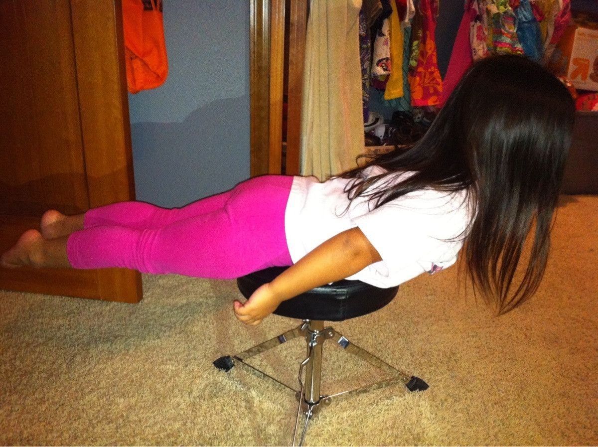 My three year old planking | Scrolller