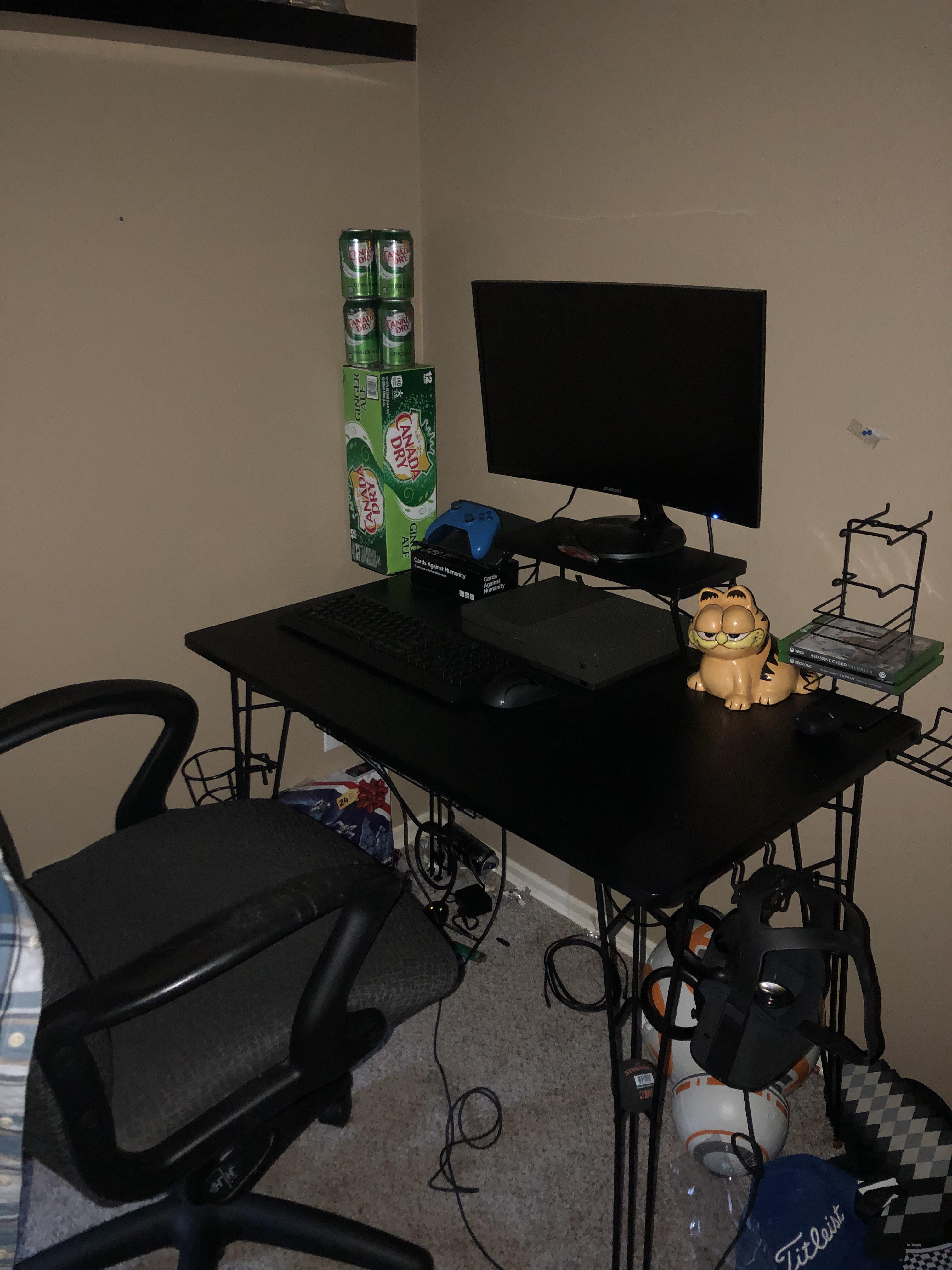 my throne | Scrolller