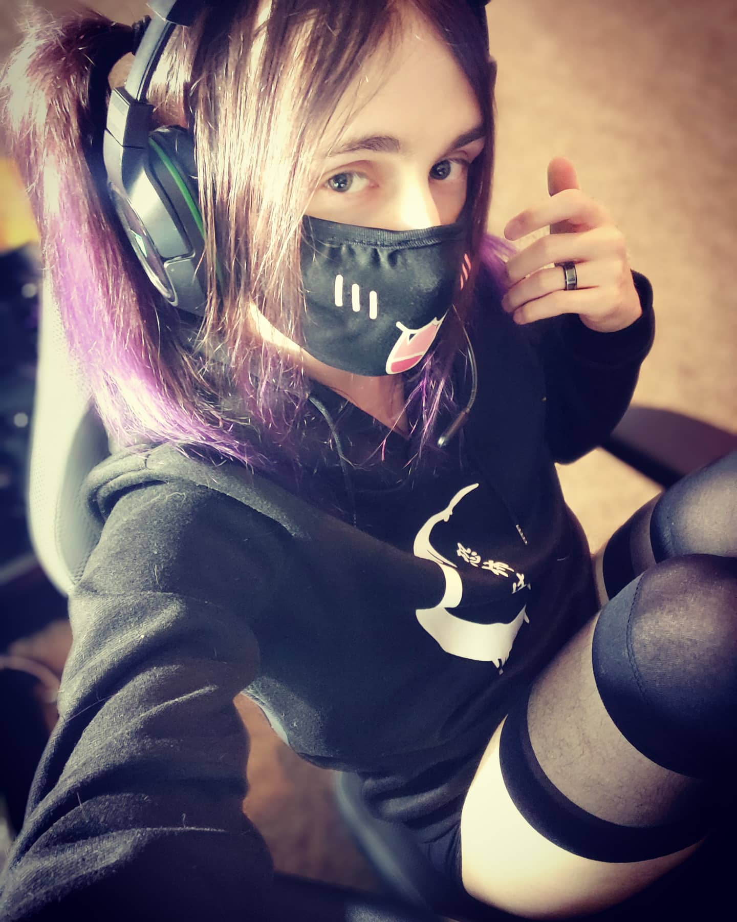 my Twitter is starting to amp up since my insta was deleted, follow me there to see more of me ...