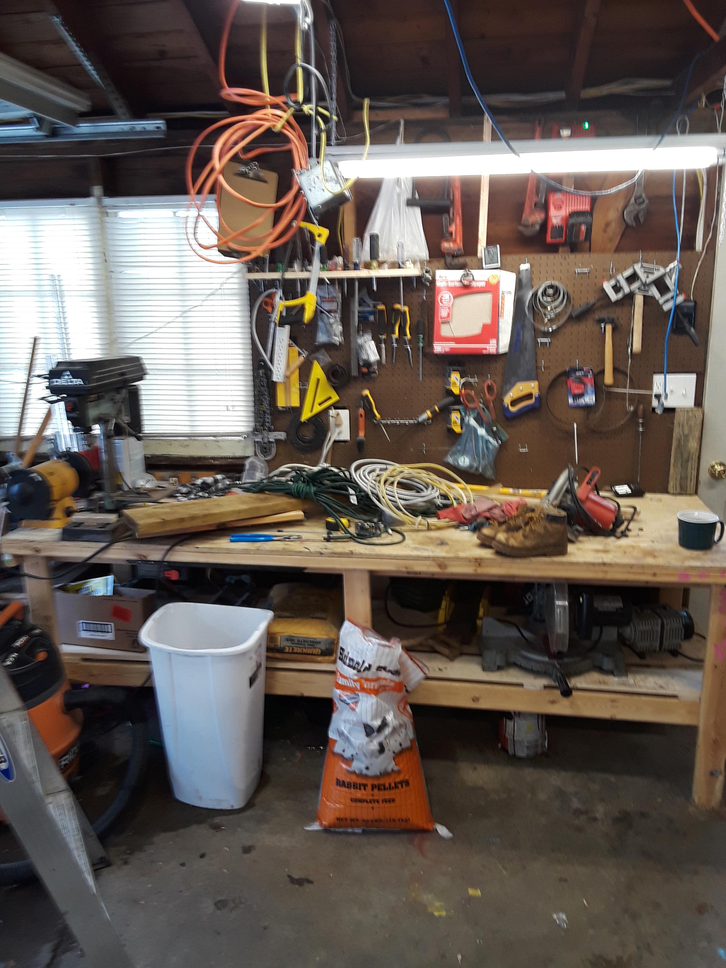 My work bench | Scrolller