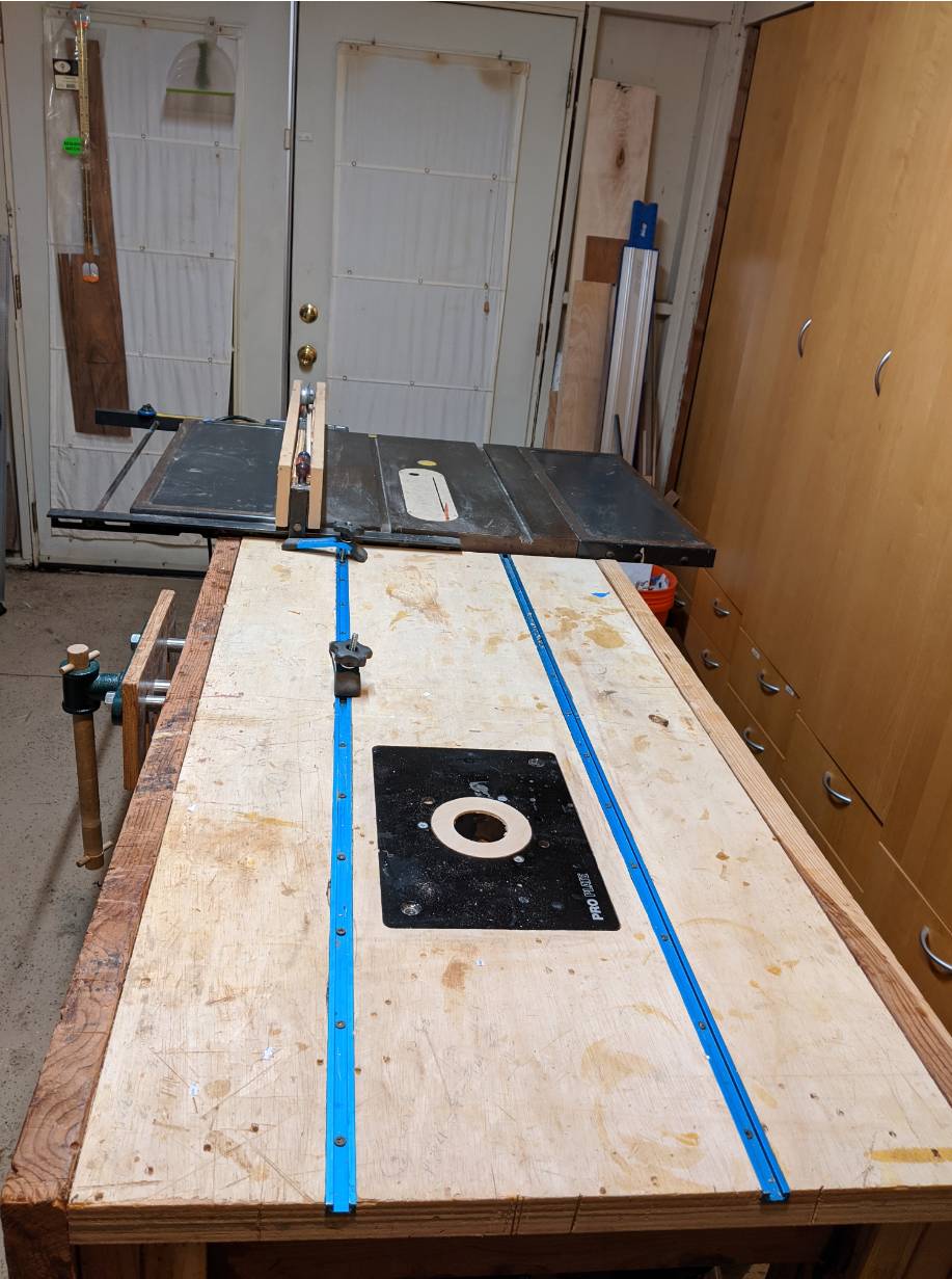 My workbench/outfeed table/router table. Its about 3 years old now and ...