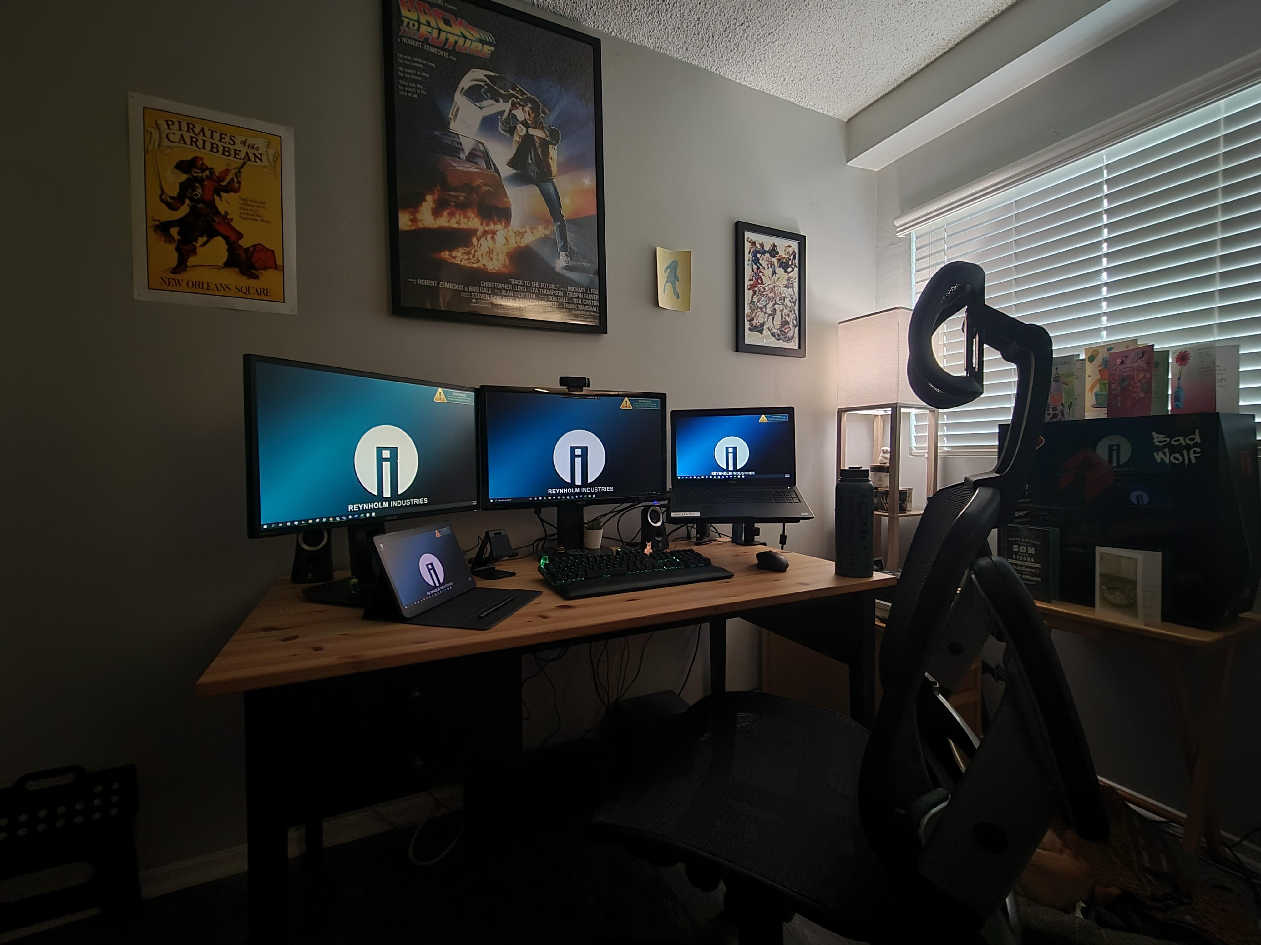 My Working From Home Setup. | Scrolller