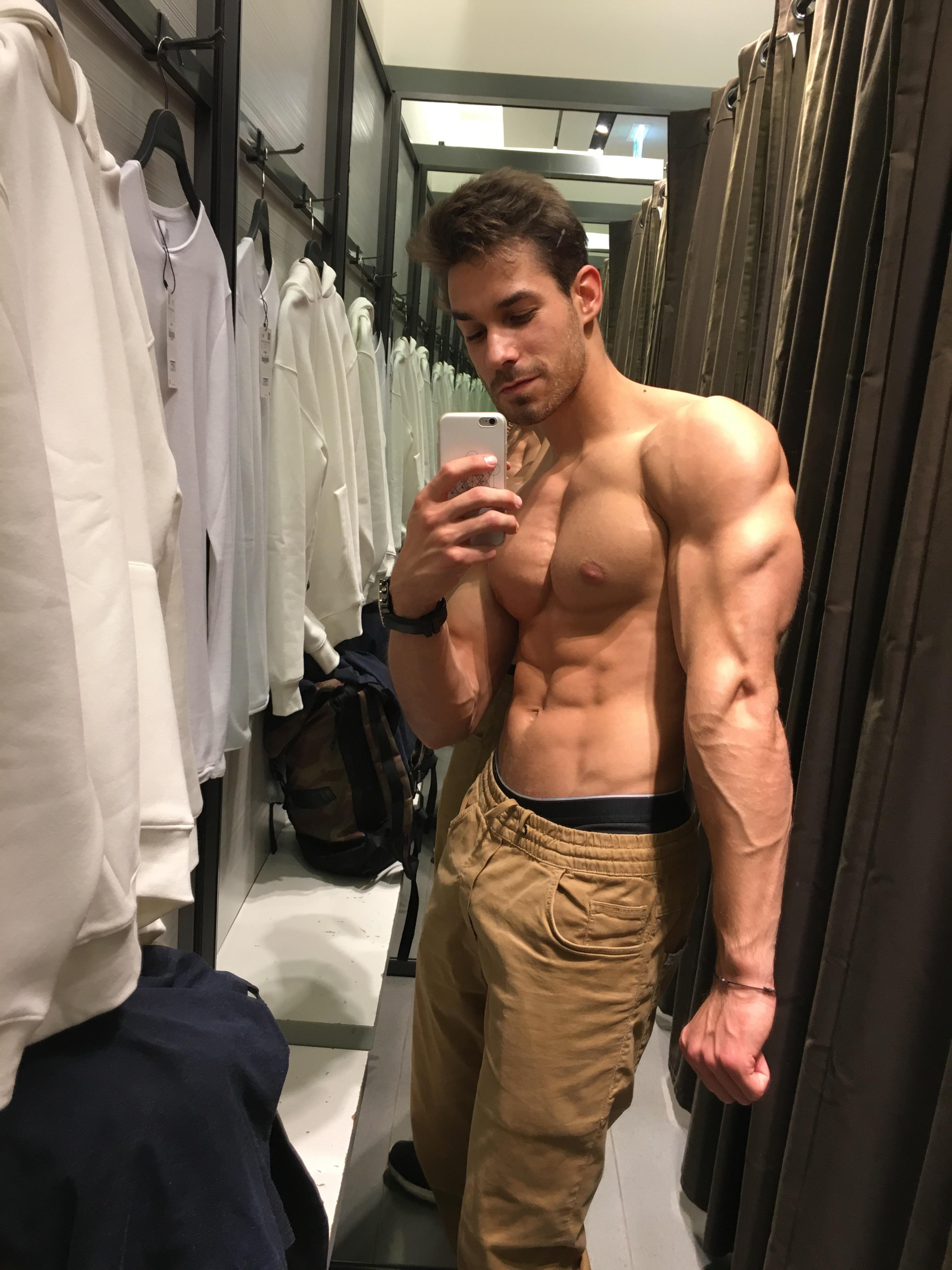 Mysteries Of The Fitting Room Scrolller