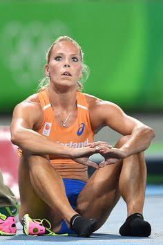 Nadine: by far the best calves in athletics | Scrolller