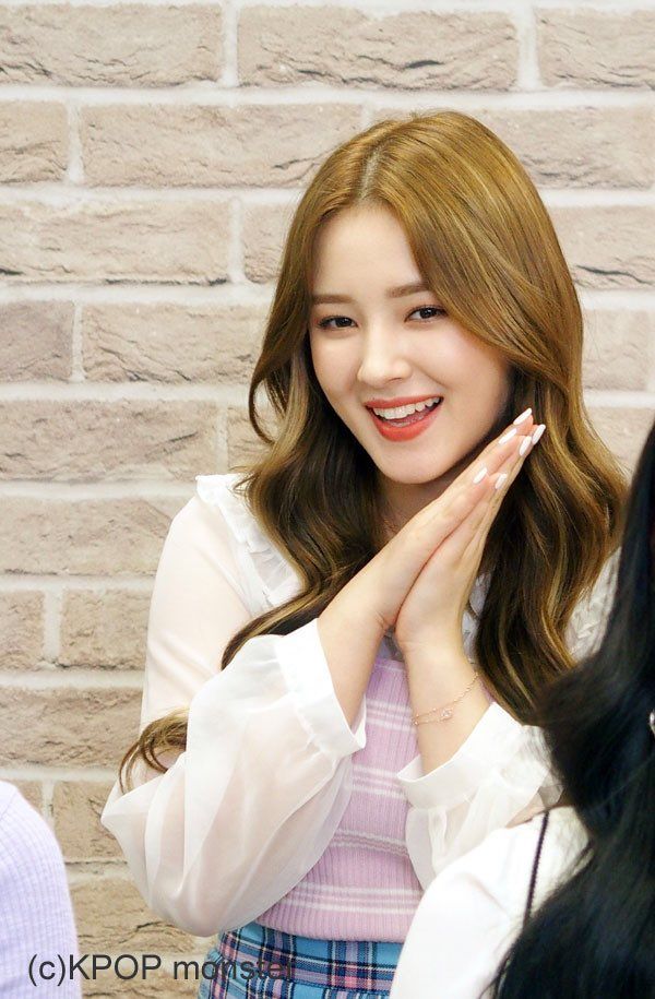 Nancy Mondays cutie maknae ️ | Scrolller