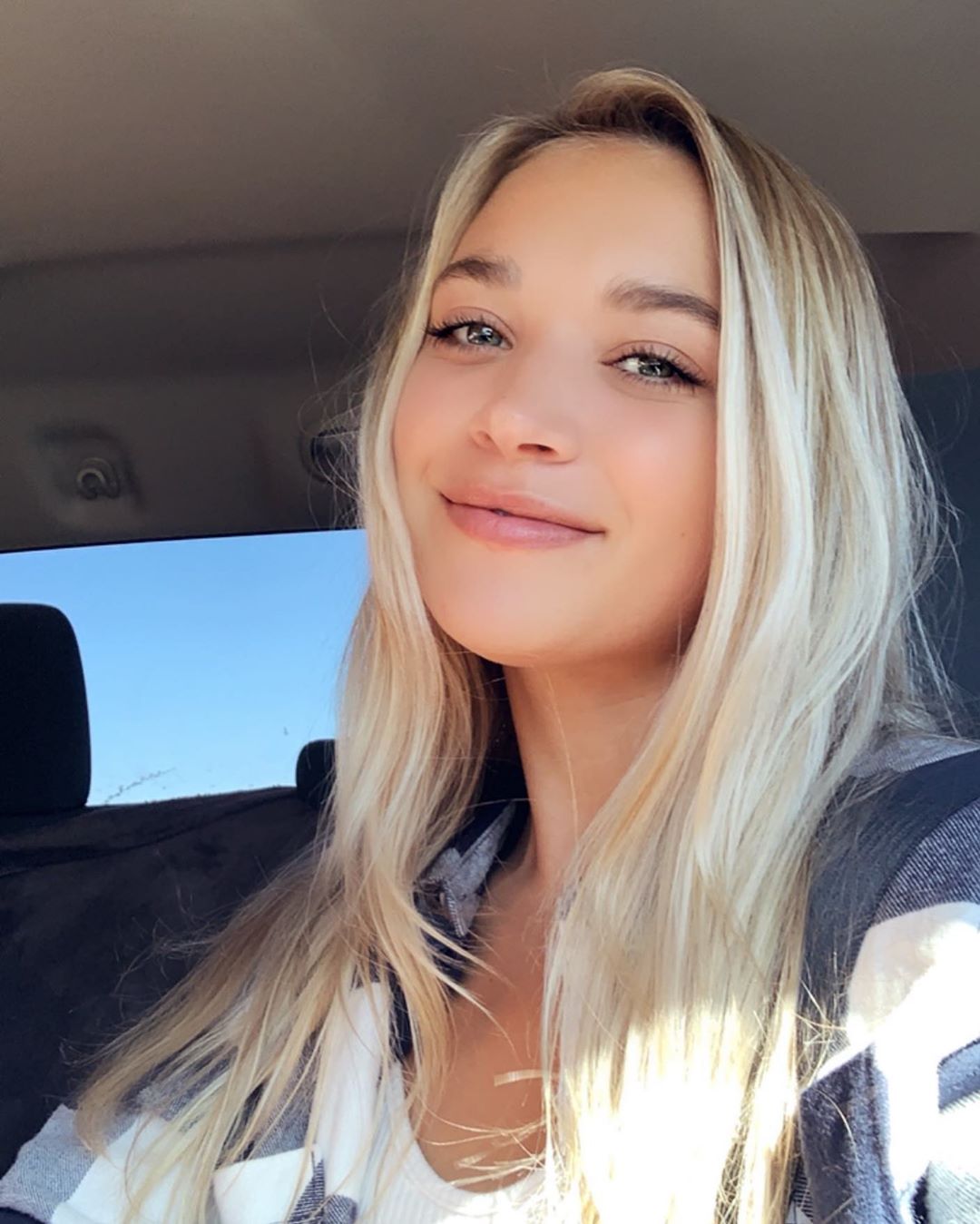 Natalie Decker - American Racing Driver | Scrolller