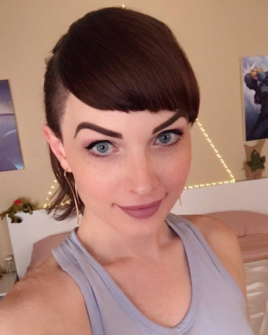 Natalie Mars | Scrolller