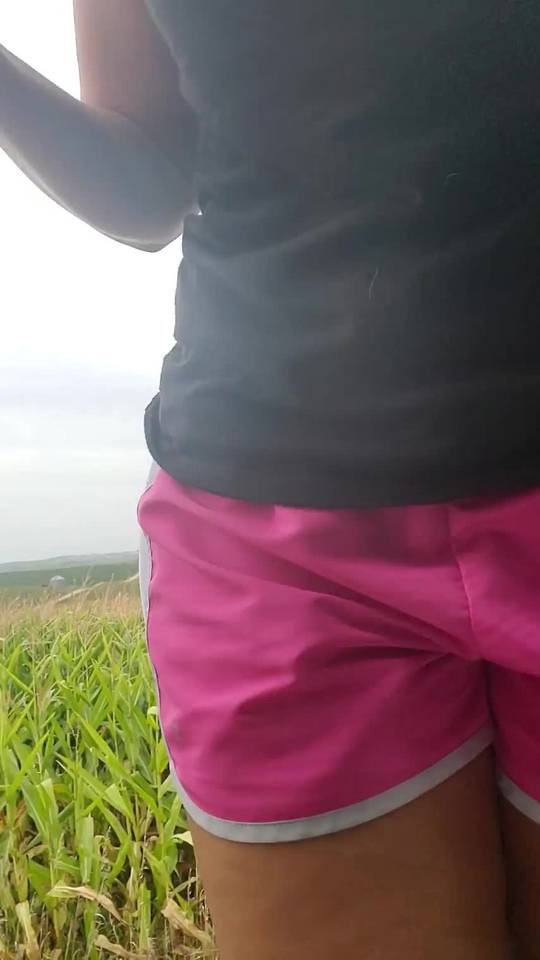 Natural in nature.. [f]lash friday! | Scrolller