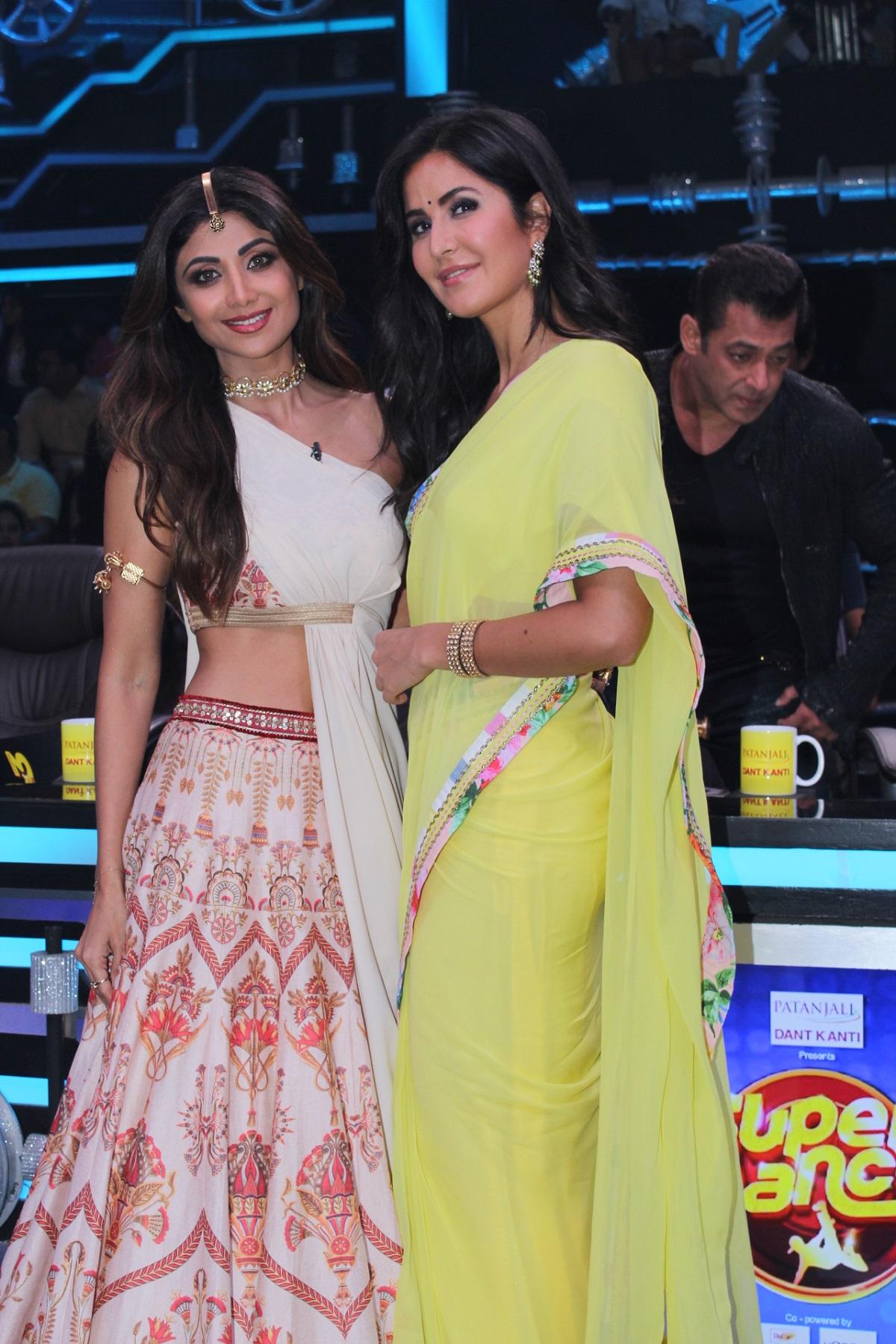 Navel queens past and present | Scrolller