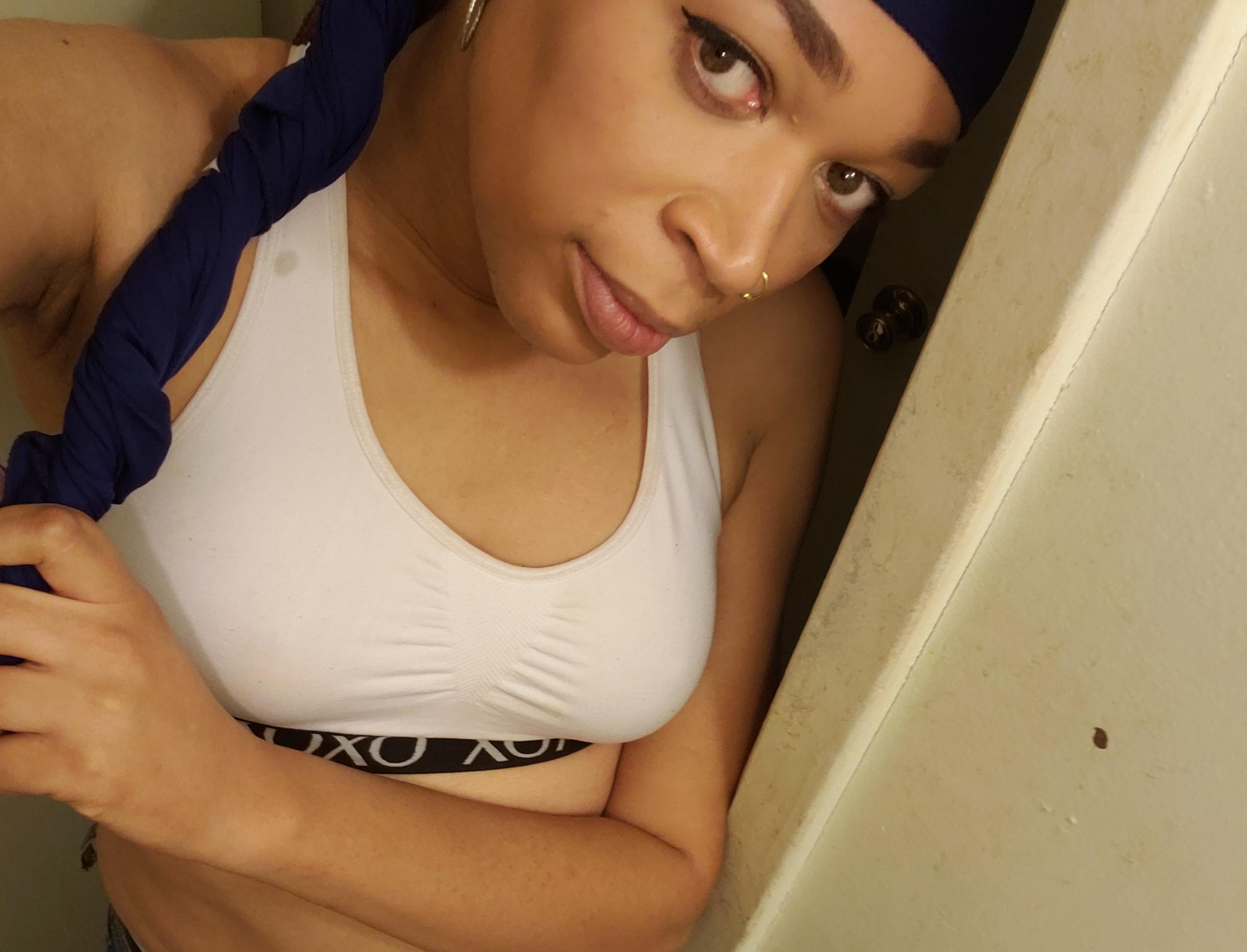 Nb glory | Scrolller