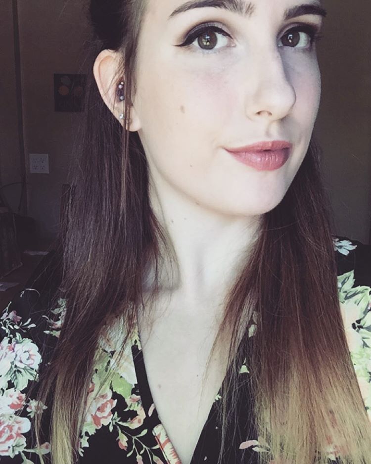 Need help finding a look alike | Scrolller