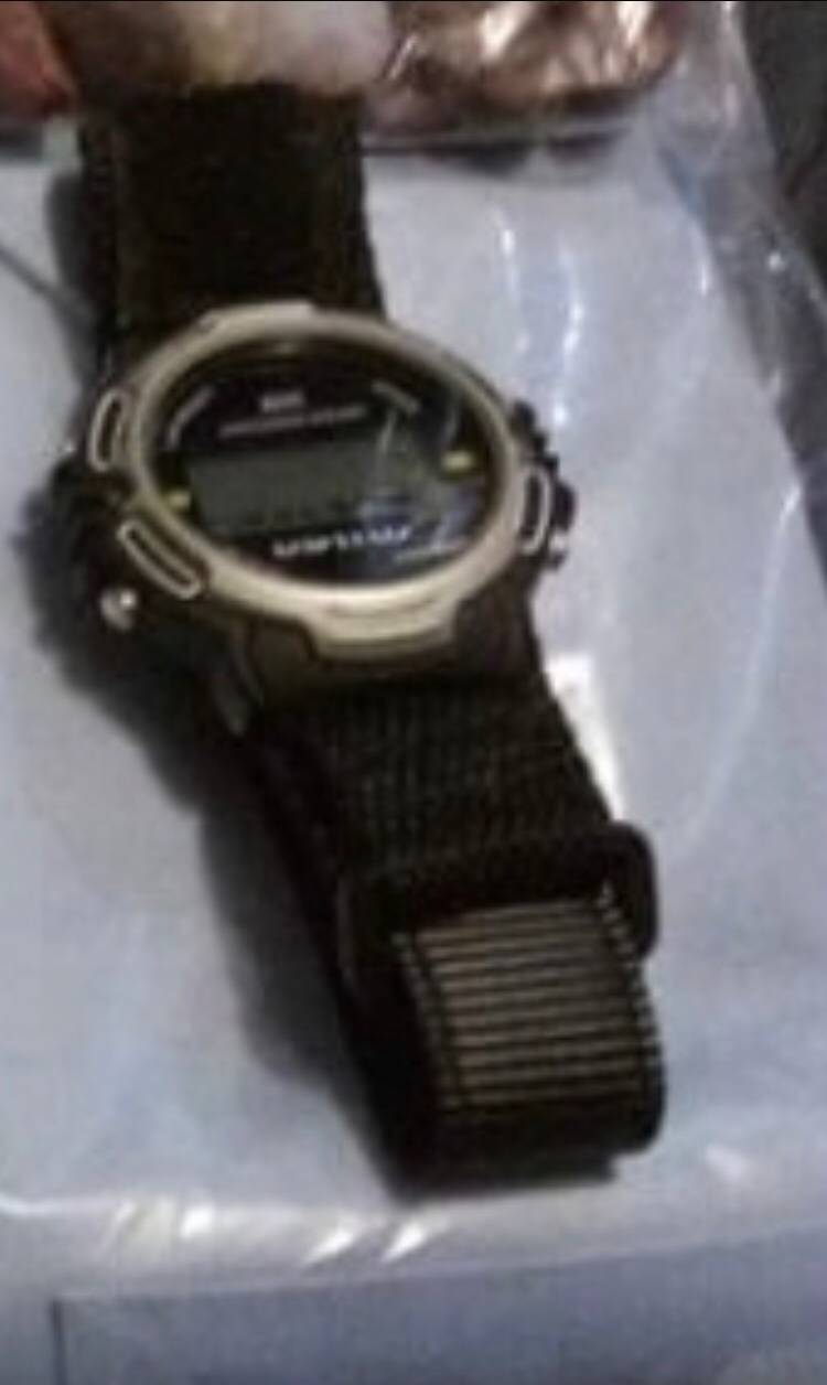 Need help to identify this specific digital timex if possible! | Scrolller