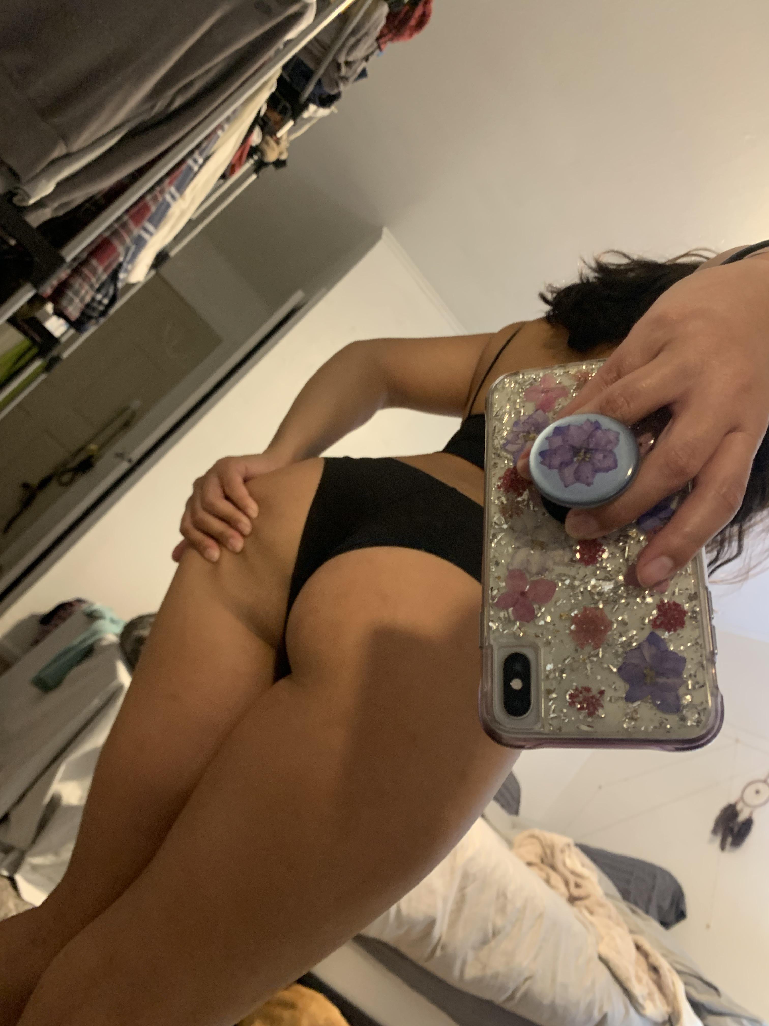 Need someone to smack and grab this ass | Scrolller