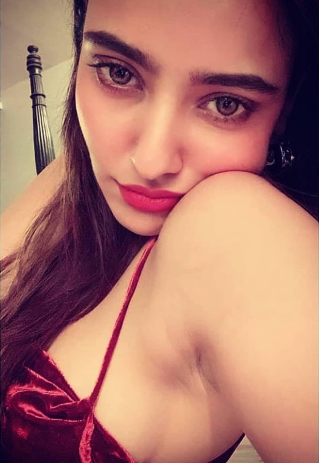 Ebony Having Fun With Two Friends | Scrolller