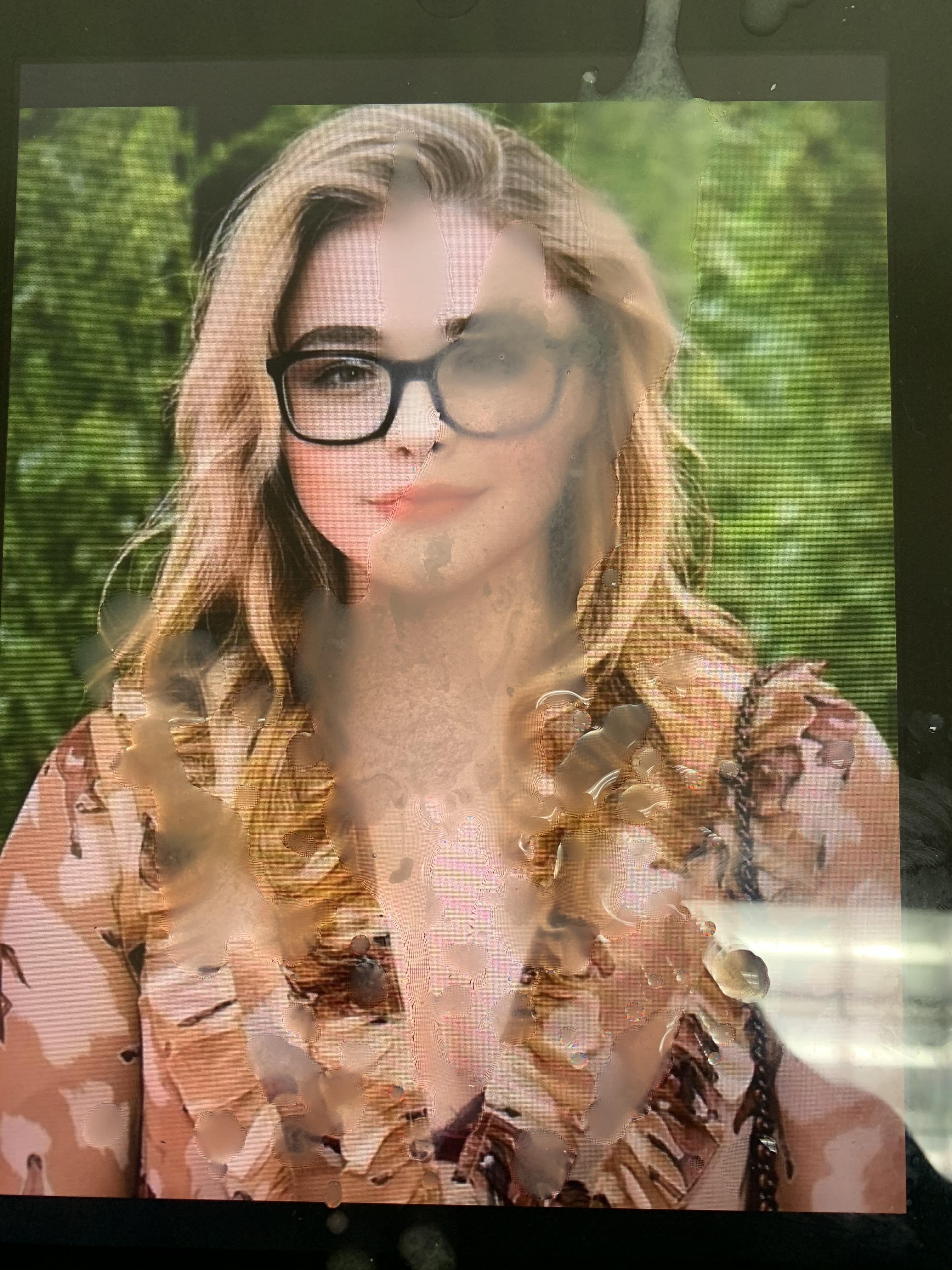 Nerdy Chloe Moretz gets a tribute! | Scrolller