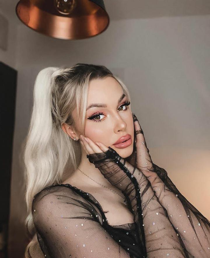 Neuer Insta post 💦💦 | Scrolller