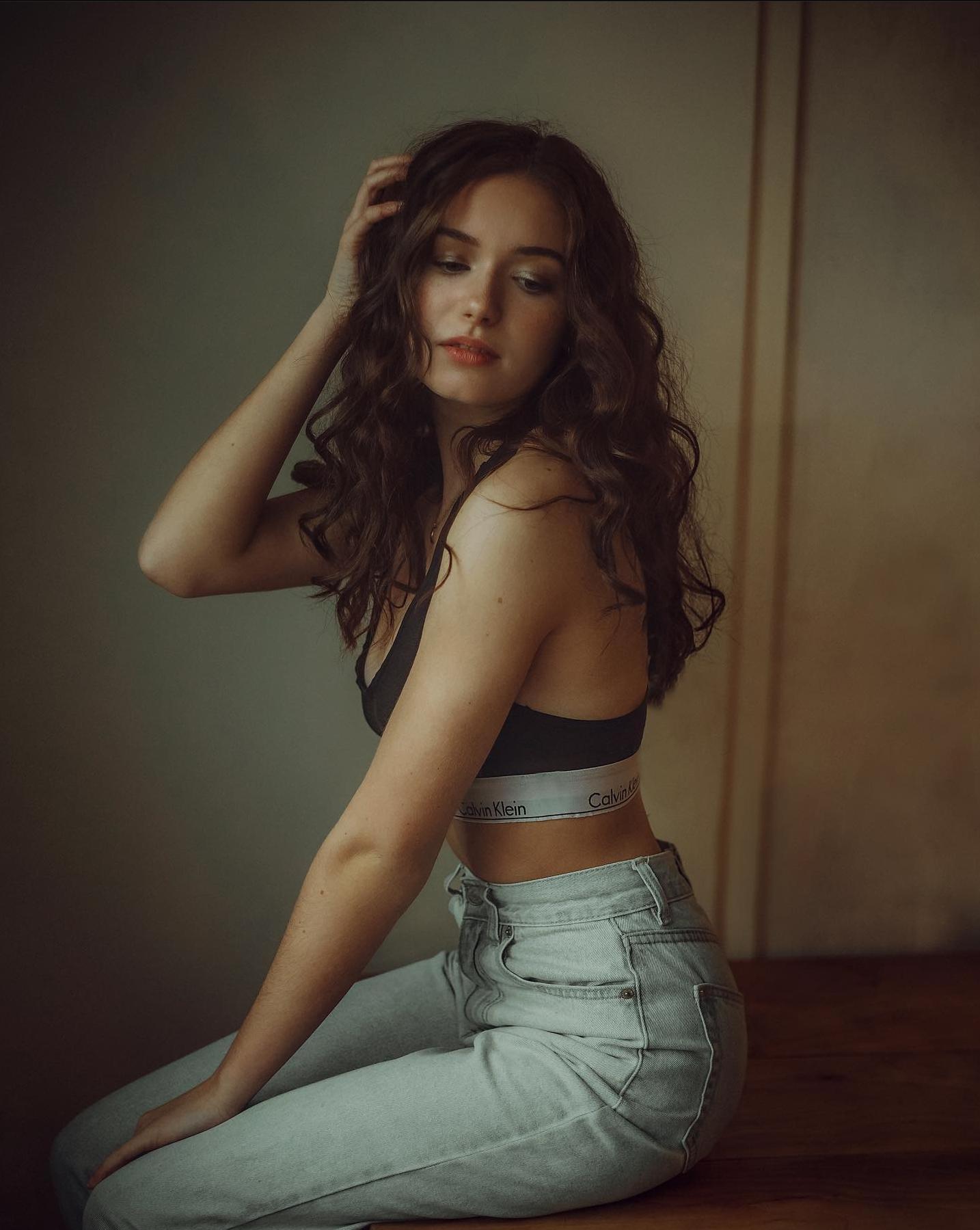 Neues Bild von ihr 🤫 was denkt ihr? | Scrolller