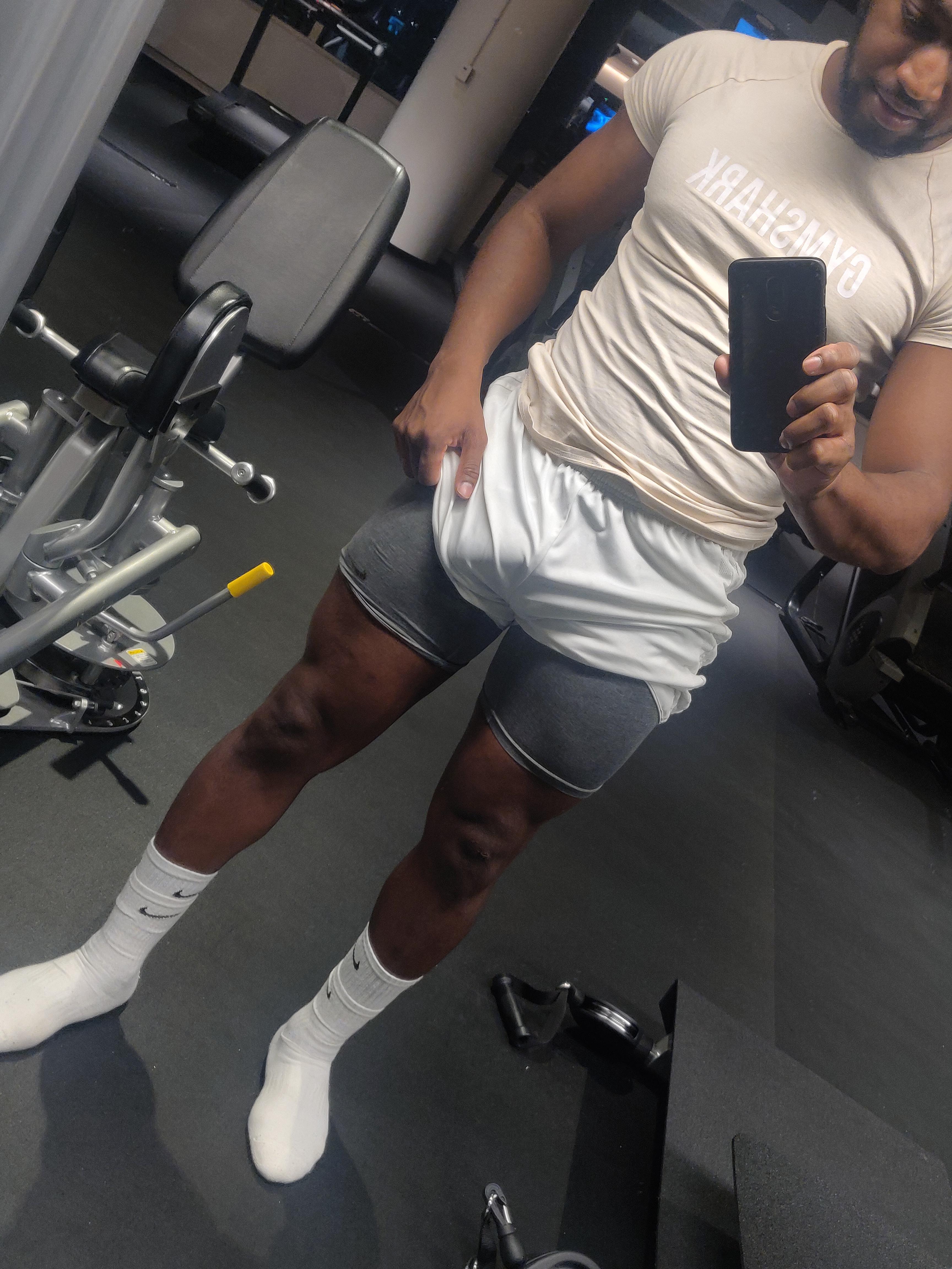 Never Skip leg day (m) 🦵🏿 | Scrolller