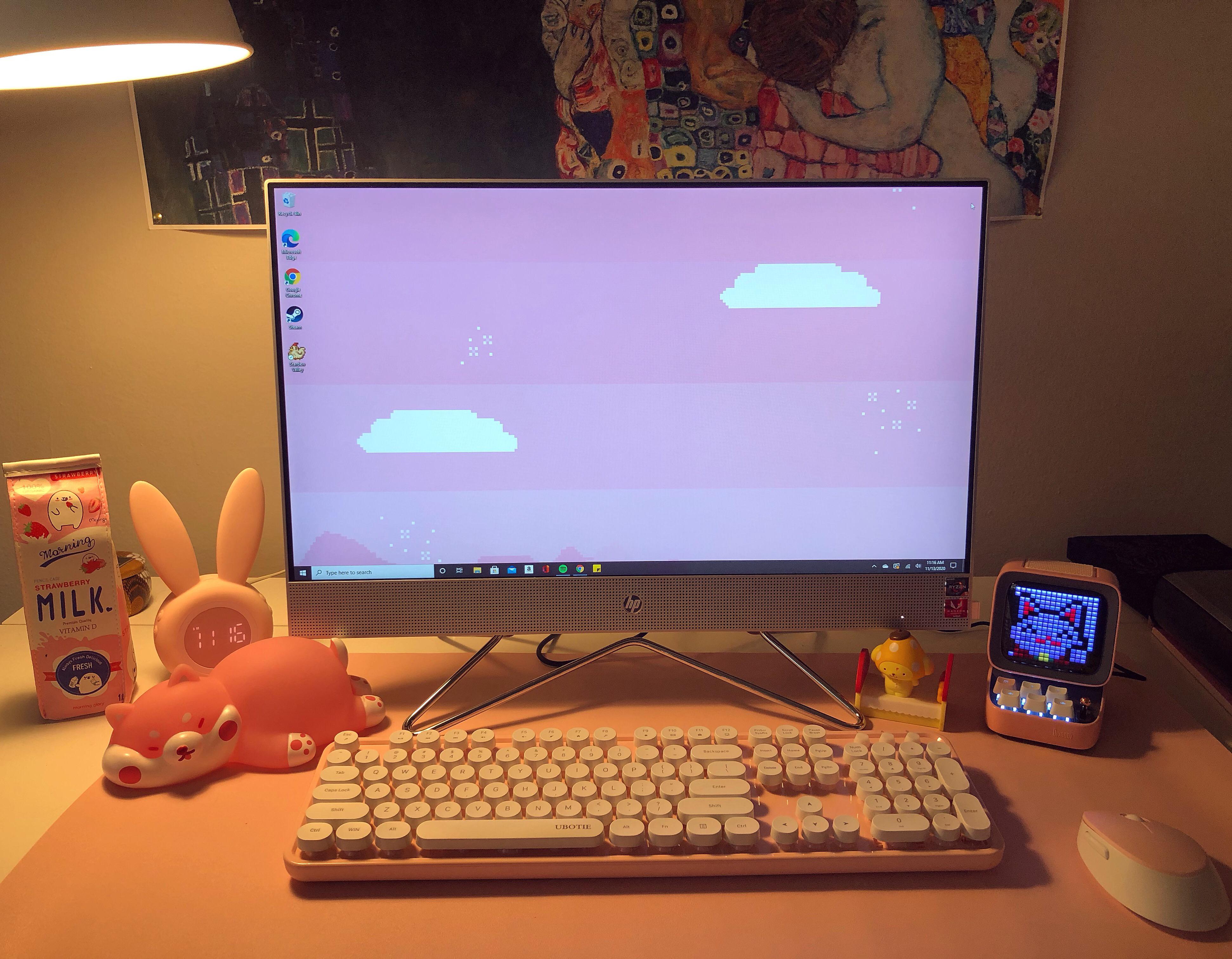 new desk set up 🌸 | Scrolller