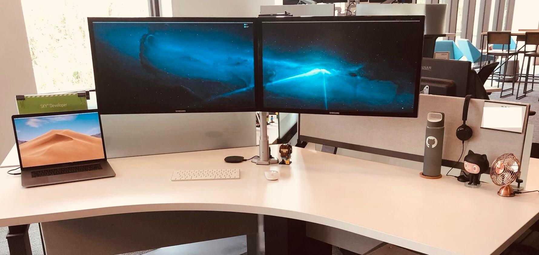 New dual 4K MBP work setup | Scrolller