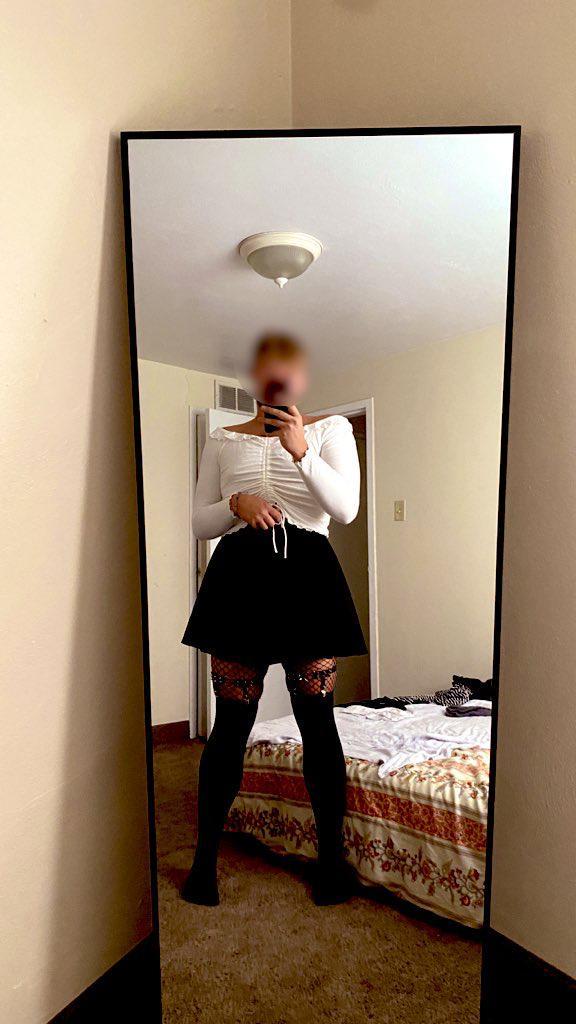 New Femboy!! | Scrolller