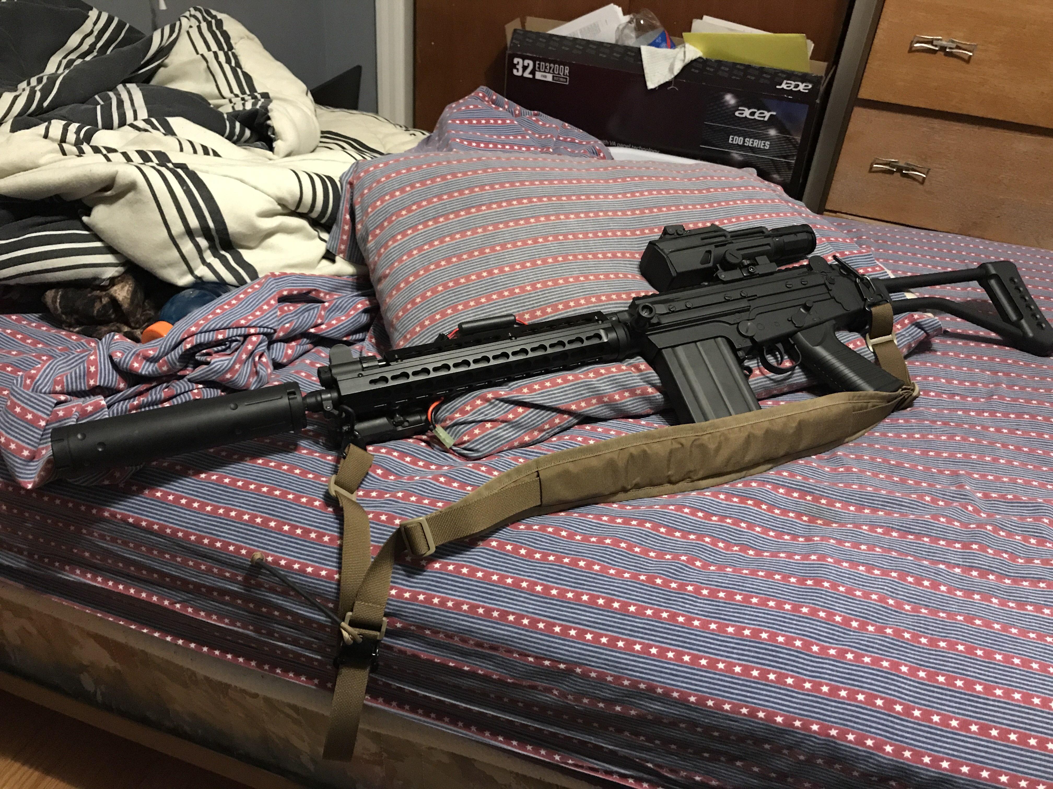 New gat has arrived. 6mmProShop EBB FN FAL. I need to get the battery wire rigging figured out ...