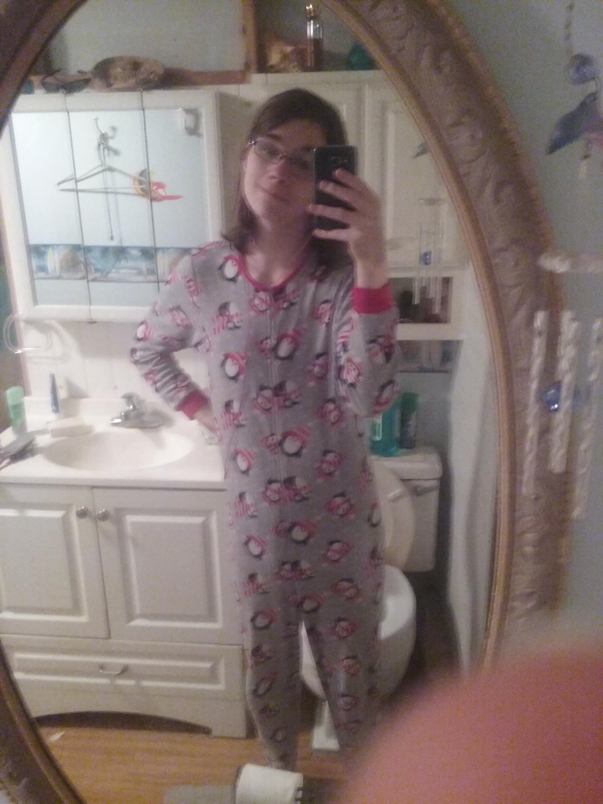 New here deciding to show off my onesie | Scrolller