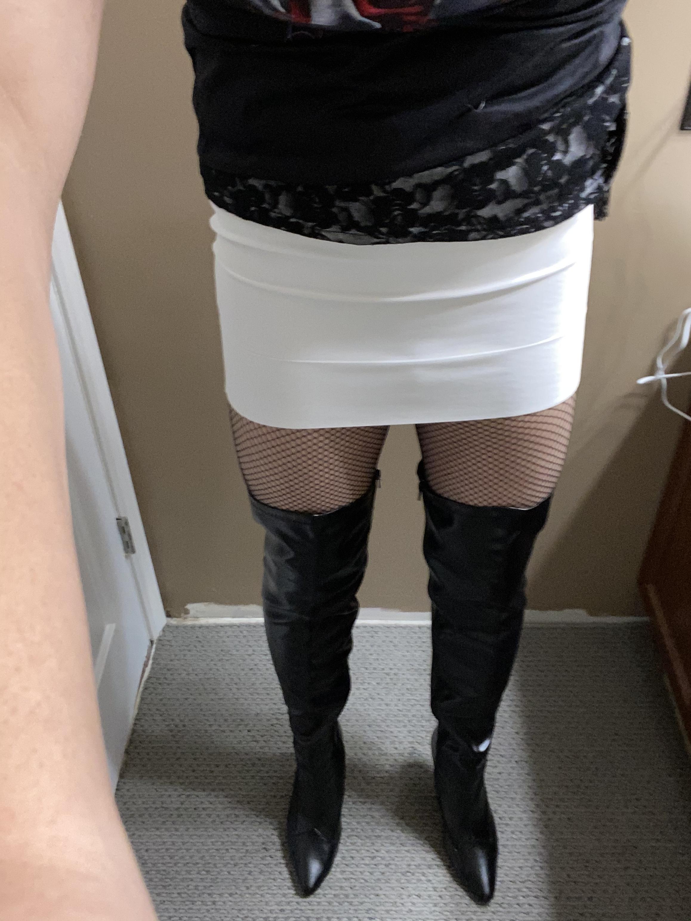 New high heels | Scrolller