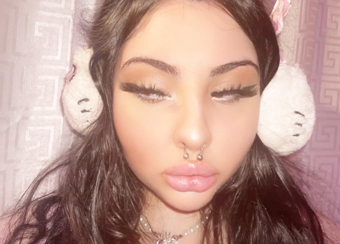 New lips😘 | Scrolller