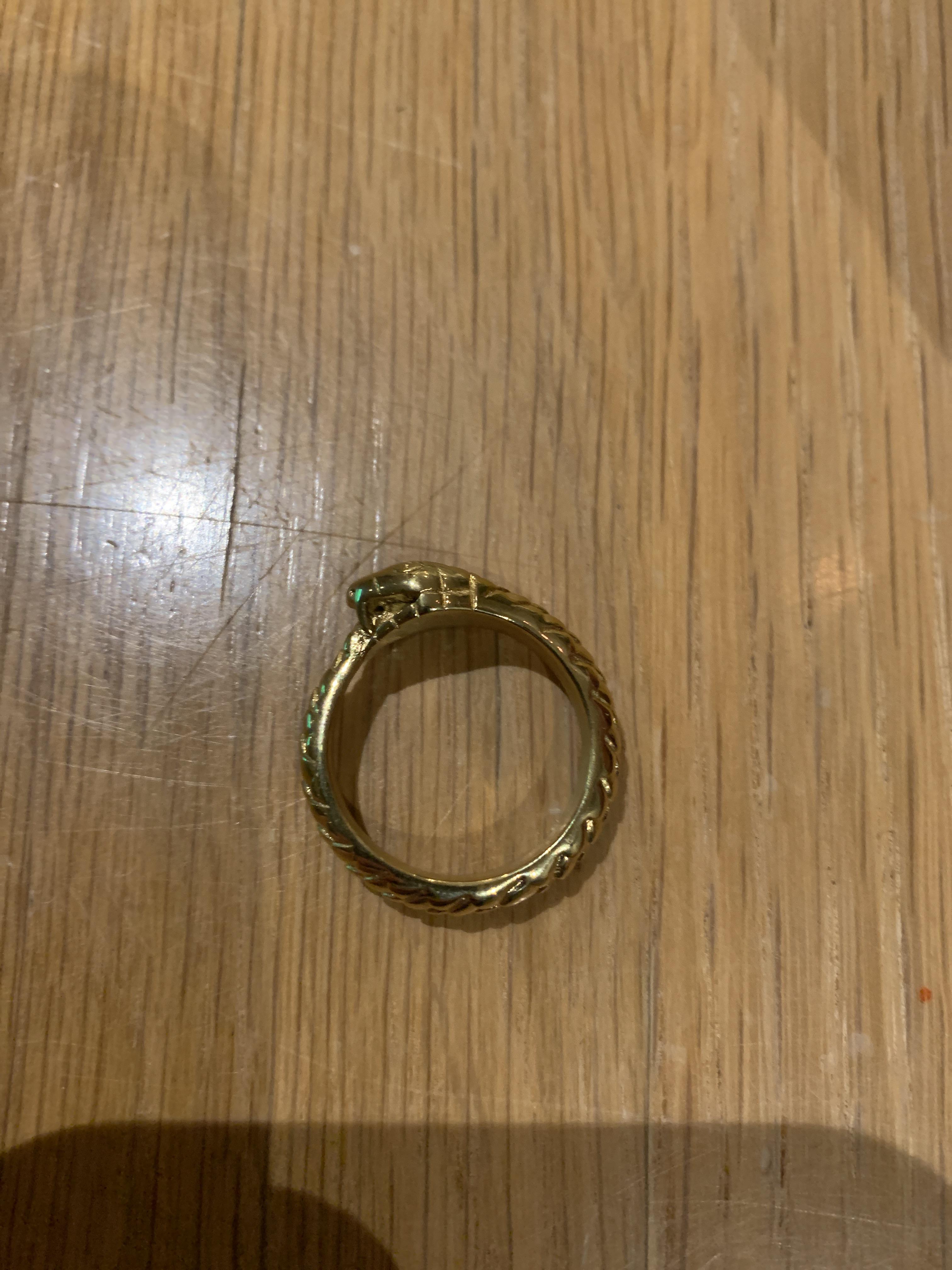 New ring | Scrolller