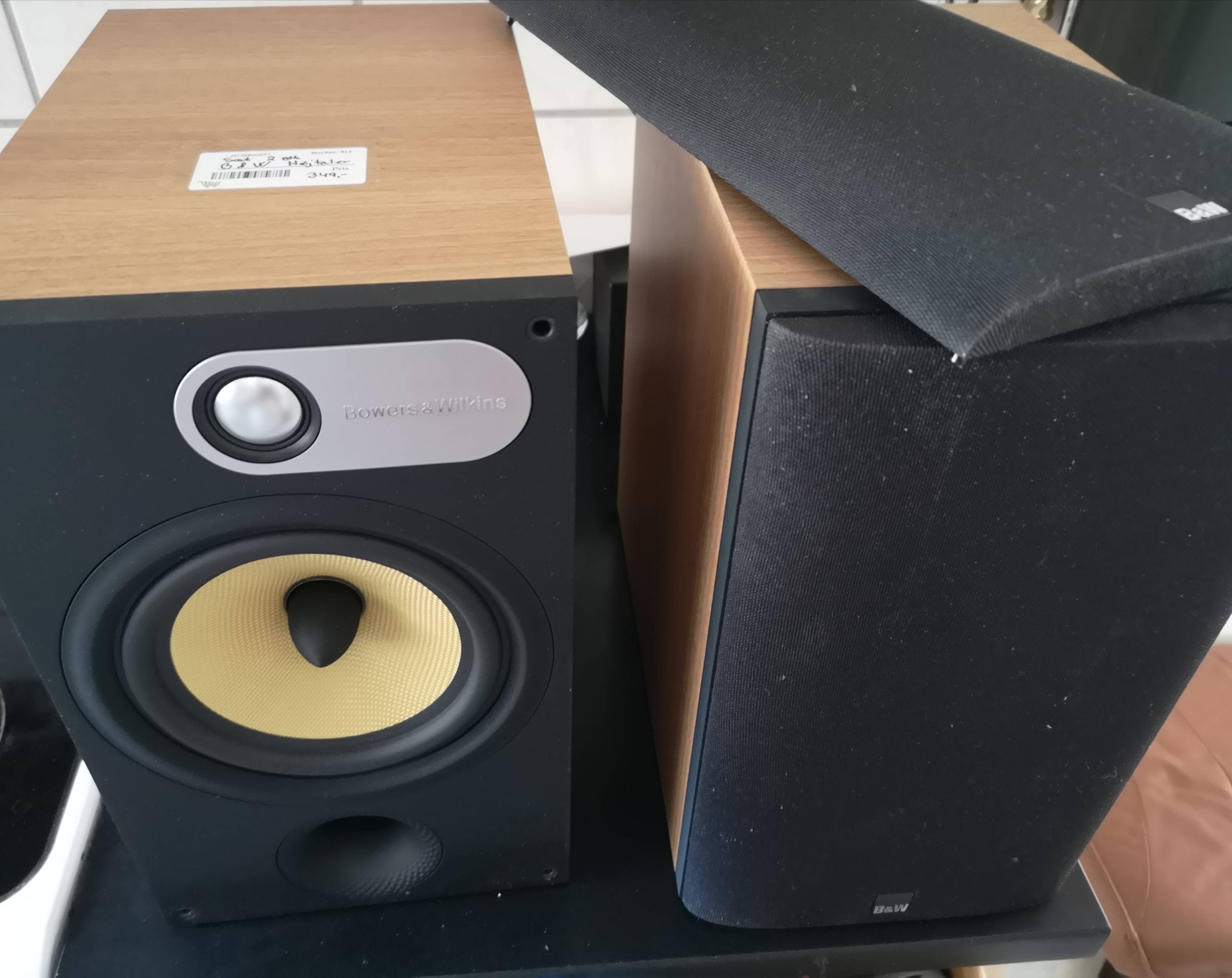 New speakers B&W 685 from flea market. | Scrolller