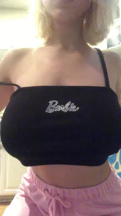 Skylar is so hot | Scrolller