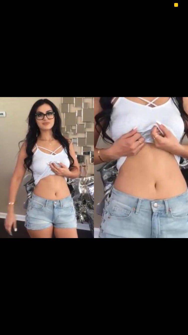 Nice tummy sssniperwolf | Scrolller