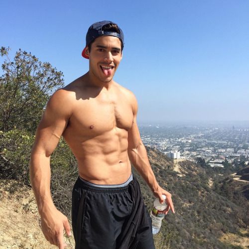 Nicholas Massa | Scrolller