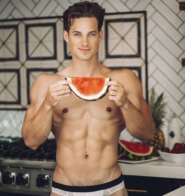 Nick Sandell | Scrolller