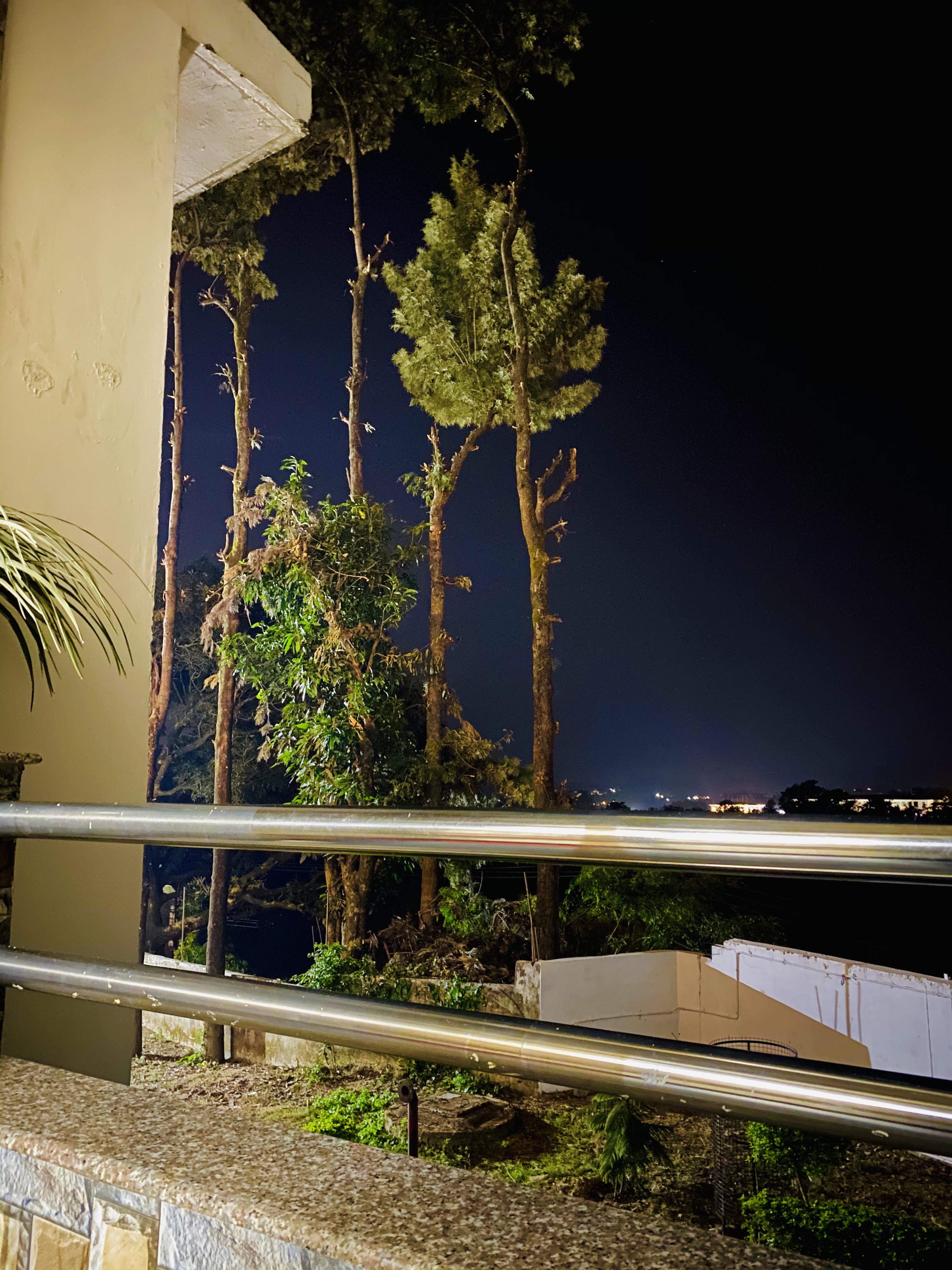 Night mode on iPhone 11. | Scrolller