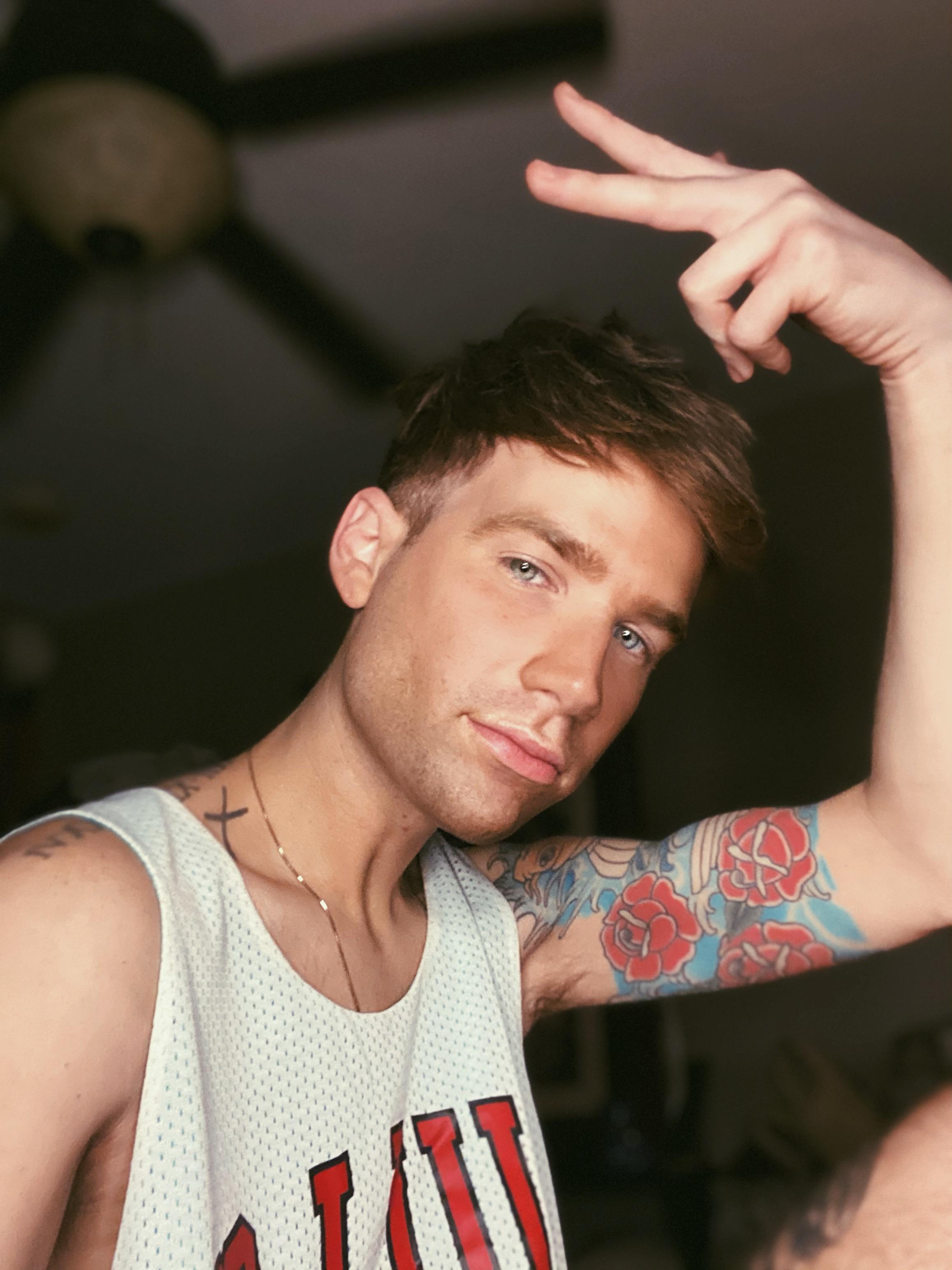 Felt Kinda Cute Before Bed 😅 Scrolller