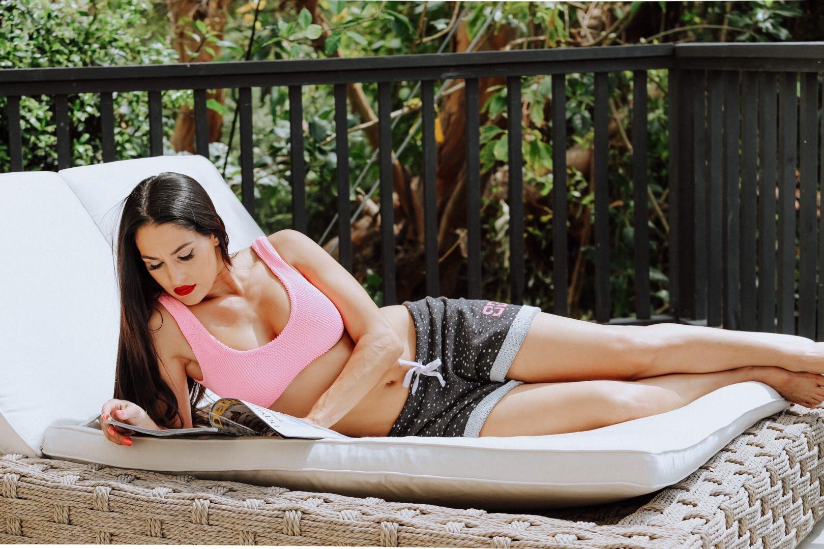 Nikki Bella | Scrolller