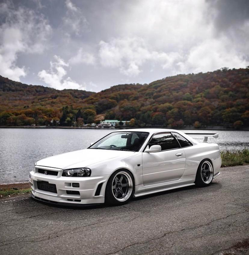 Nissan R-34 Skyline | Scrolller