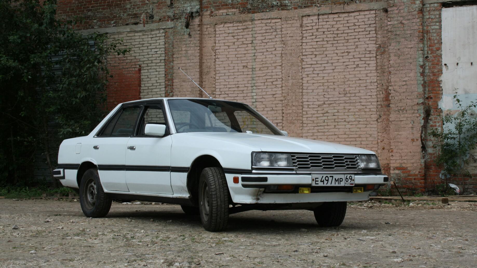 Nissan Skyline R30 | Scrolller