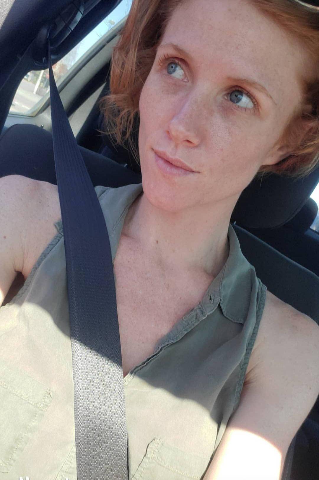 No makeup needed | Scrolller