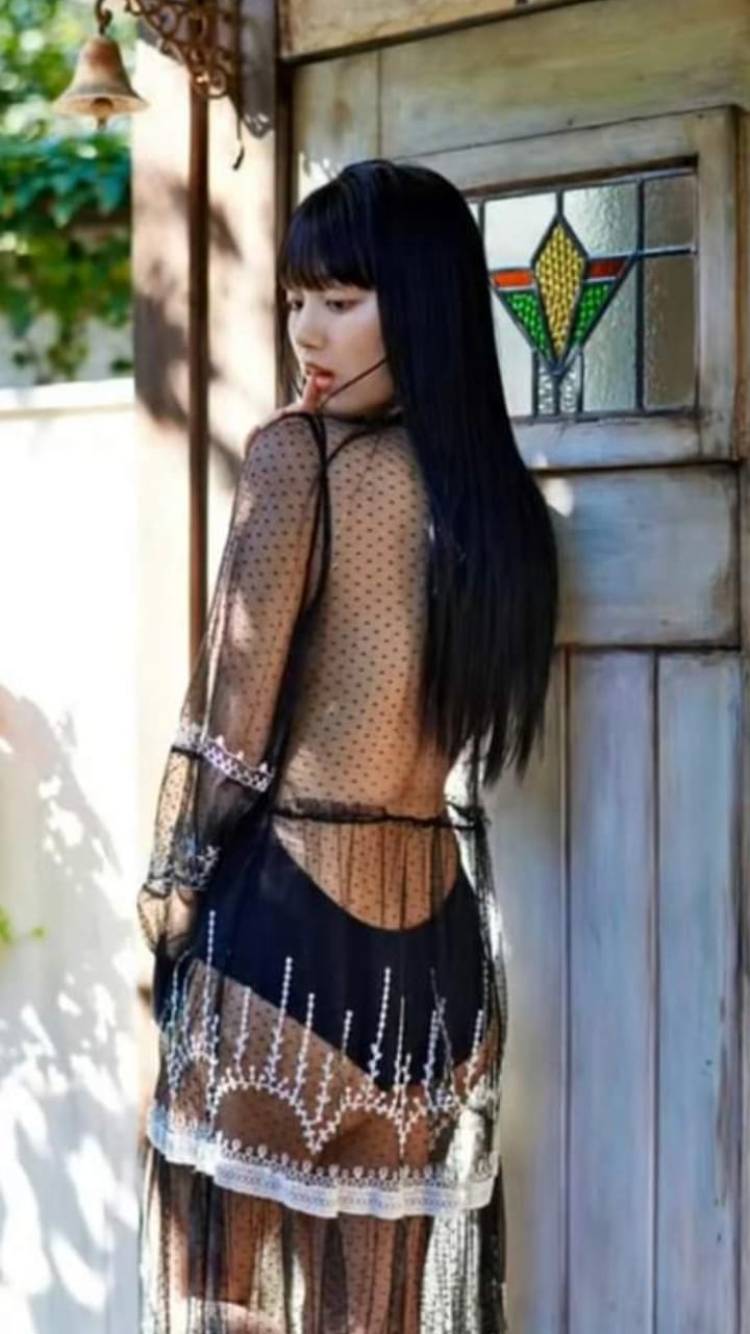 Noa Tsurushima | Scrolller