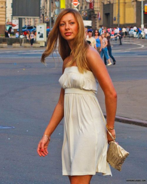 Normally I despise these tops. But wearing it braless, that I can accept :-) | Scrolller